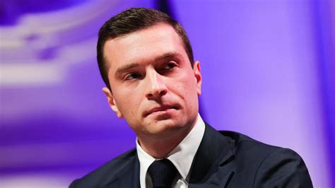 El Plan De Le Pen Si Gana Las Elecciones En Francia Una Ley De
