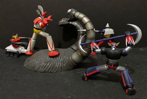 Getter Robo And Mechasaurus Zuu Mini Diorama With Grendaizer Super
