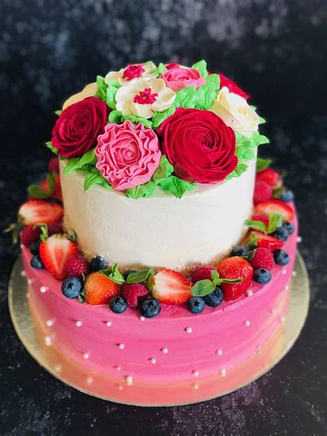 Торт на День Рождения на заказ в Москве I Французская пекарня SeDelice