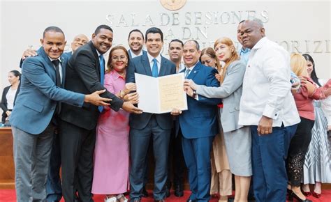 La Alcaldía Del Dn Reconoce Jóvenes De La Ciudad Por Sus Aportes Y