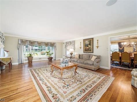 90 Old Chester Rd Essex Fells Nj 07021 Mls 3849408 Zillow