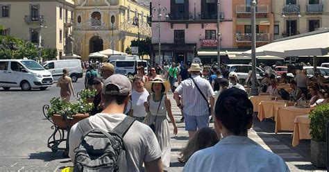 Tour privado Pompeya y Herculano con guía y conductor GetYourGuide