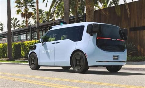 Waymo показала вместительное и недорогое роботакси поколения 6