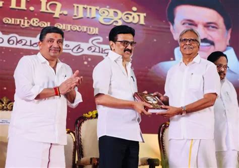 கை விரித்த பி டி ஆர் மேடையில் சமாதானம் செய்த முதலமைச்சர் என்ன நடக்கிறது திமுகவில் தமிழகச்