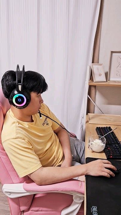 아이스크림 녹아~ 여보 ~ 녹으면 맛없어 녹기전에 얼른 드세요~ 아유 맛있다 🤭🤭 맛있어 Youtube