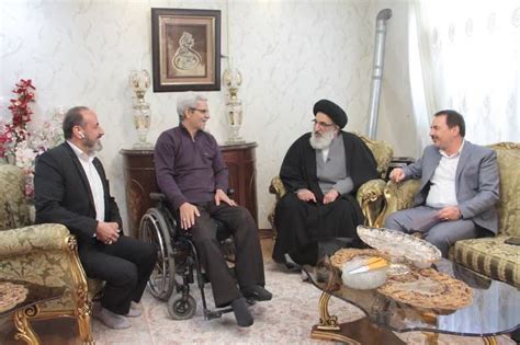 نماینده ولی فقیه در استان البرز با سه تن از جانبازان دوران دفاع مقدس