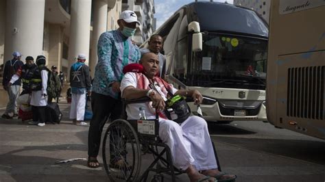 KKHI Evakuasi Jemaah Haji Sakit Menuju Madinah