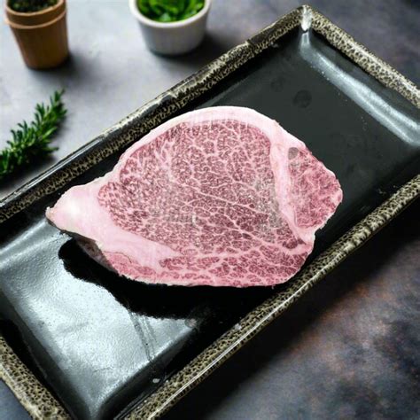 Kagoshima Wagyu A5 Tenderloin Steak เนื้อคาโกชิมา วากิว เทนเดอร์ลอยน์