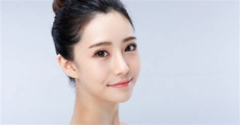 원진성형외과 아름다운 안면윤곽 살리려면 턱 끝 중요