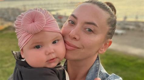 Наталья Фриске пожаловалась на ухудшение самочувствия дочери Знаменитости с фото и видео