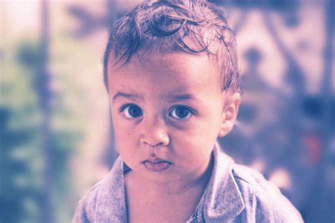 Bimbo In Toni Rose Quartz And Serenity Foto Immagini Ritratto Bambini
