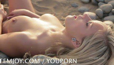 Leona Queen Is The Master Porn Videos LetMeJerk