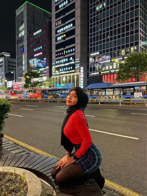 Ungkap Isi Chat Dengan Az Ini 7 Potret Gaya Oklin Fia Yang Tuai
