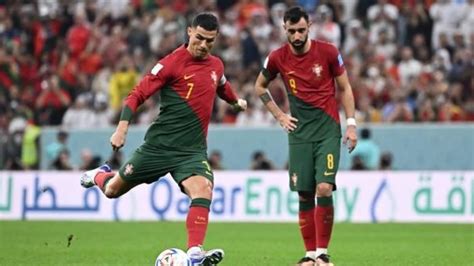 Bruno Fernandes Defends Cristiano Ronaldo After Portugals Wc Exit