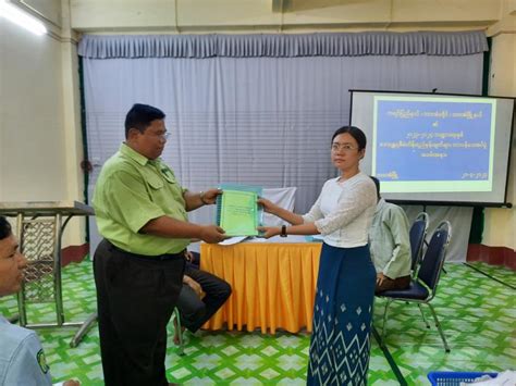 ဘားအံမြို့၌ ၂၀၂၃ ၂၀၂၄ ဘဏ္ဍာရေးနှစ် ဒေသန္တရ စီမံကိန်း တာဝန်ပေးအပ်ပွဲ အခမ