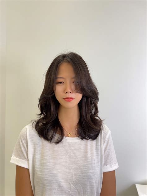 긴단발 볼륨매직c컬로 깔끔한 볼륨을 미사미용실에서 살려요 찹헤어로그
