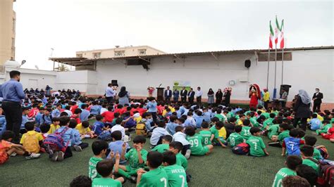 برگزاری جشن سلامت با نمایش عروسک‌های دادا و کاکاعکس