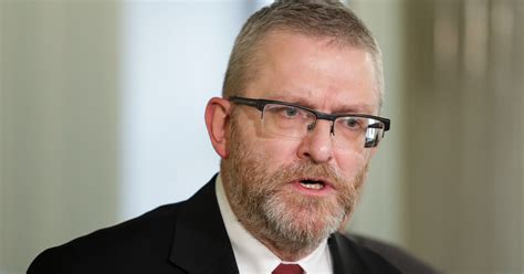 Grzegorz Braun wyrzucony z Konfederacji Co dalej z Konfederacją Korony