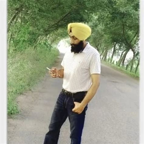 Maninder Maninder Maninder 1 47 • Threads Say More