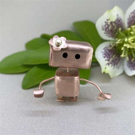 Elmo A Tiny Robot Made From Old Coins And Recycled Metal