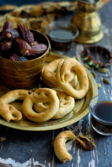 Palestinian Date Ring Cookies Kaak Bi Ajwa” Chef In Disguise