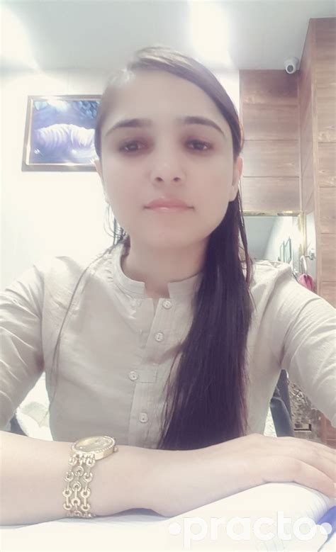 Pooja Ranas Instagram Twitter And Facebook On Idcrawl