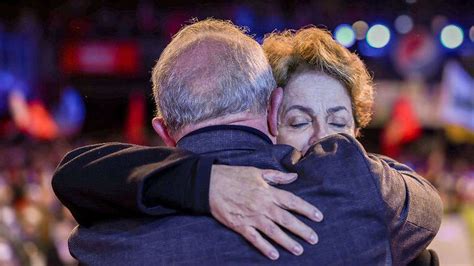 Lula volta a falar que Dilma sofreu golpe e expõe STF Folha Destra