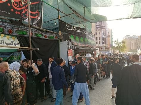 خبرگزاری حوزه تصاویر خدمت رسانی موکب العباس کاشان به زوار در شهر نجف