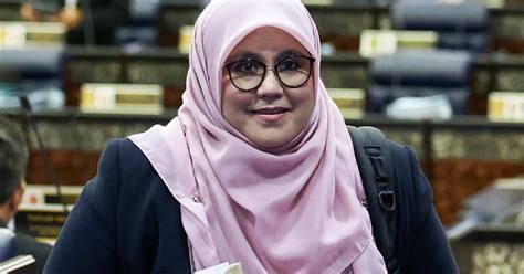 Tempers Flare In Dewan Rakyat As Opposition Mp Questions Ministers
