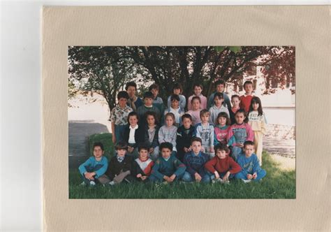 Photo De Classe Jean Jaures De Ecole Jean Jaures Saintes Copains D Avant