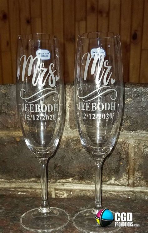 Personalized Mr And Mrs Swirl Wedding Glasses Sandblasted Champagne Fl