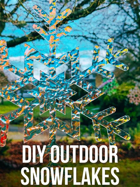 Diy Outdoor Snowflake Decorations The Handymans Daughter