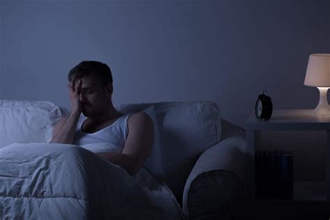 أسباب الاستيقاظ من النوم في منتصف الليل الكونسلتو