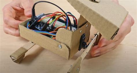 【arduino 动手做】用纸板轻松制作 Arduino 机器狗 Makelog造物记