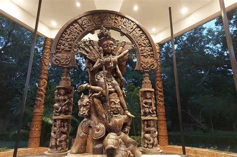 রবীন্দ্র সরোবরের দুর্গা মিউজিয়াম যেখানে সারাবছরই দুর্গাপুজো
