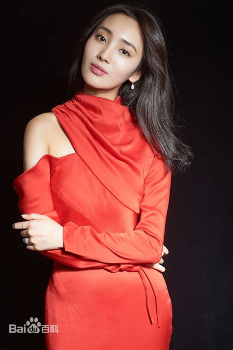 Ван Цзы Сюань Cici Wang Wang Zi Xuan 1992 биография личная жизнь