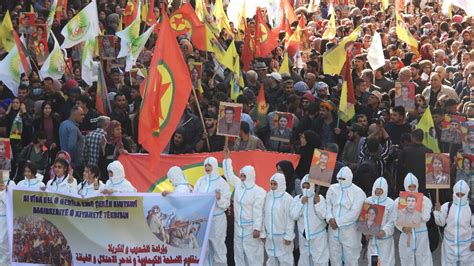 Anf Yüz Binler Qamişloda Kimyasal Saldırıları Protesto Ediyor