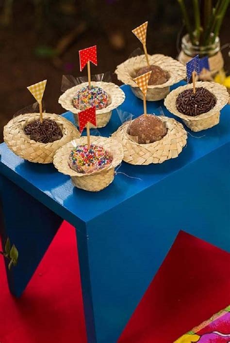 Como Organizar E Decorar Uma Festa Junina Em Casa Costureira Em SP