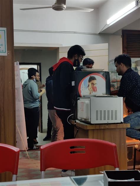 Canteen Crowding Moment After Class At Conceptum3g Class In This