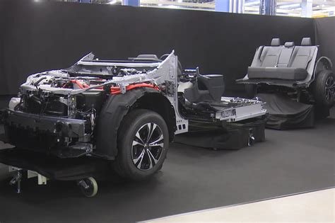 Toyota ตั้งเป้าลดเวลาในการประกอบลง 50 จาก 10 ชั่วโมงในปัจจุบัน พร้อม