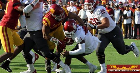Uscs Tuli Tuipulotu Named Pac 12 Defensive Player Defensive Lineman