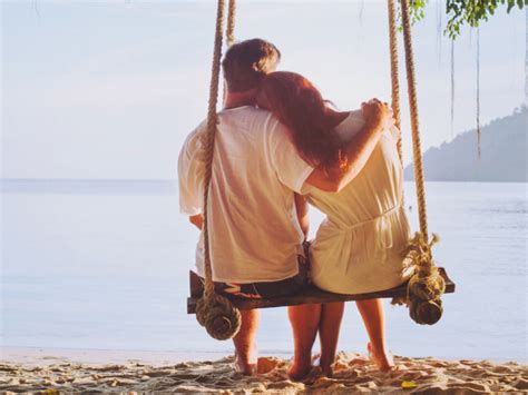 Its Not Sex But Non Sexual Gestures That Make Your Marriage Stronger