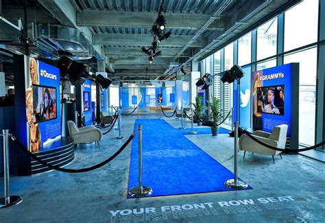 Twitter Prioritizes Exhibits Over Stage Time At Its 2022 Newfronts Event