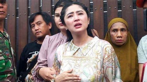 Konflik Dewi Perssik Vs Pak Rt Lebak Bulus Bikin Bunda Corla Buka Suara