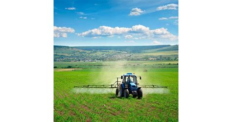 30 септември е крайният срок за заверяване на дневниците за Растителна защита Български Фермер