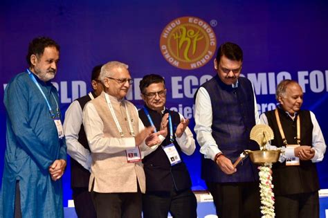महाराष्ट्राची अर्थव्यवस्था ट्रिलियन डॉलरची बनवणार मुख्यमंत्री