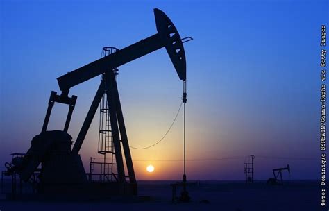 Саудовская Аравия в июле на месяц дополнительно сократит добычу нефти