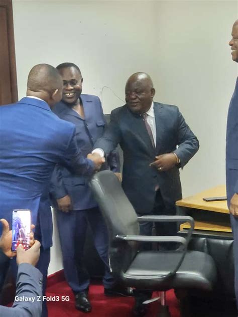 Antipas Mbusa Nyamwisi prend officiellement le bâton de commandement et