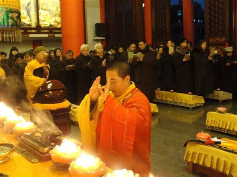 本寺隆重举行甲午年弥陀圣诞传灯法会
