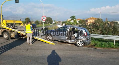 Incidente A Pontinia Un Morto E Due Feriti Sull Appia Coinvolte Due Auto